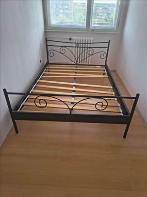 Metalni krevet 140 x 200 cm