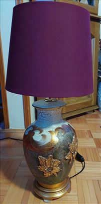 Vintage prelepa lampa