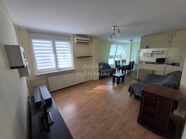 Izdavanje, Stan, 64m2 , Kragujevac
