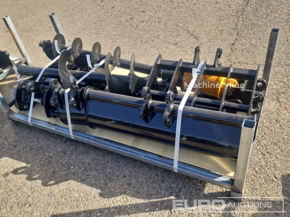 Prodaje se Captok Qty (7) Rake, Ripper, Graber, 12" Auger, 16" burgiju za zemlju na aukciji