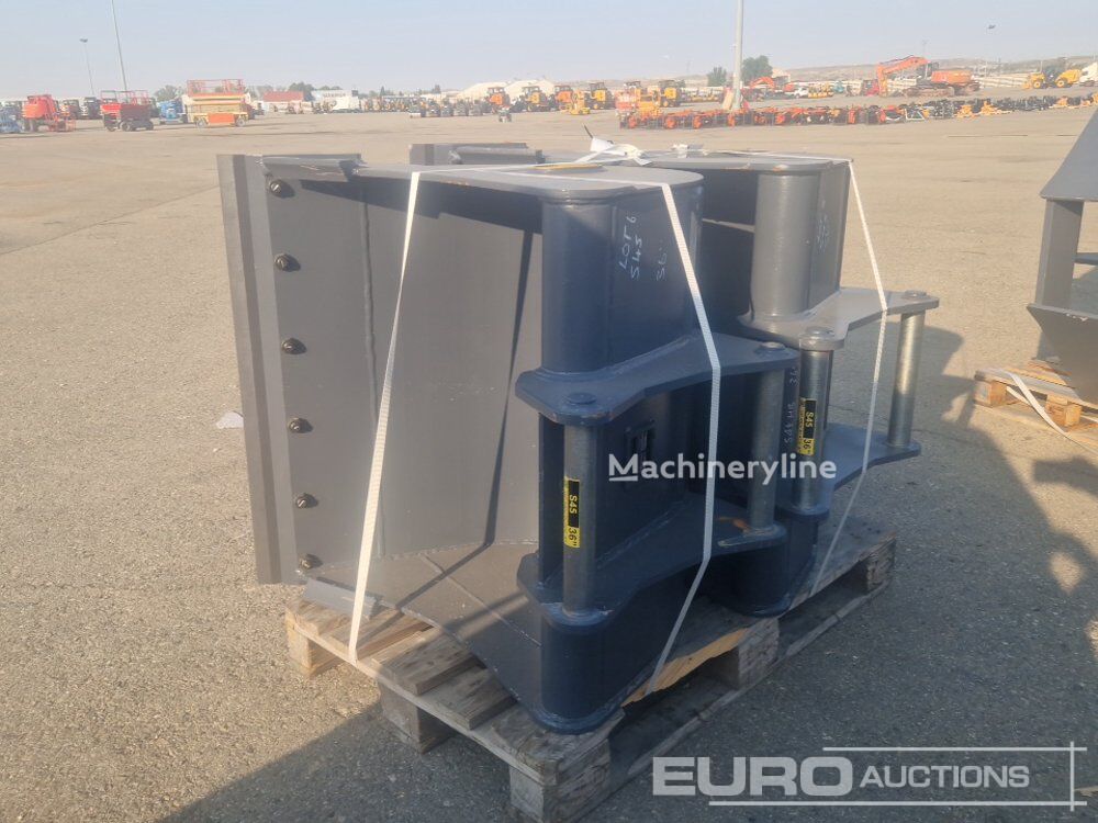 Prodaje se Strickland Set of 36' Cleaning Bucket to suit 6 Ton Excavator (S/N 5038805- sejalnu kašiku na aukciji