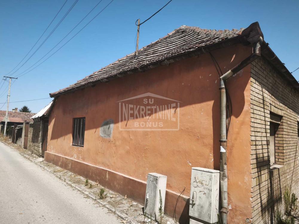 Subotica-Dudova Šuma-prodaje se dvojna kuća sa posebnim ulazom ID#2223
40.000 €