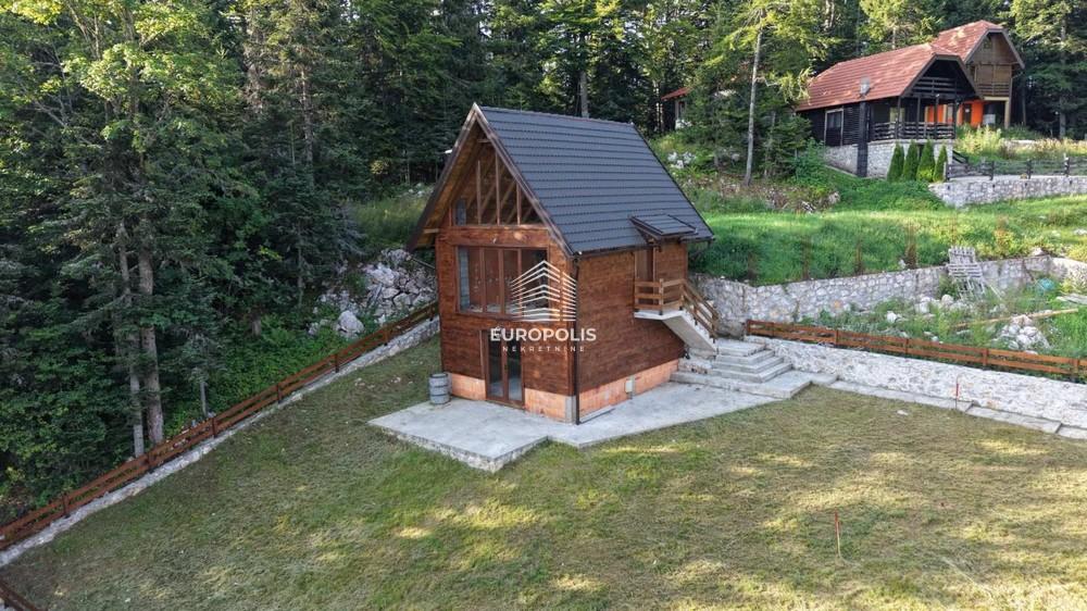Tamo gde šuma šapuće – Vaša planinska kuća na Tari ID#9831
85.000 €
