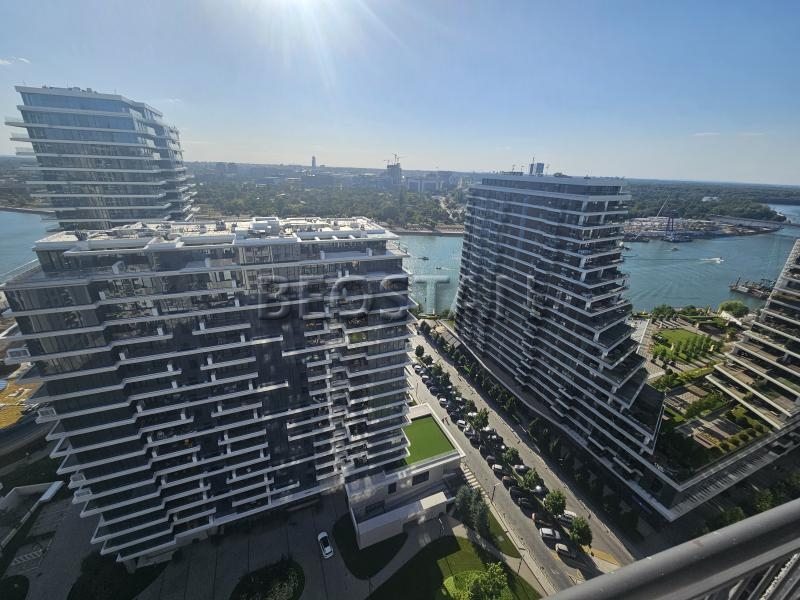 Centar - Beograd na vodi BW Garaza Terra #68393
100 €