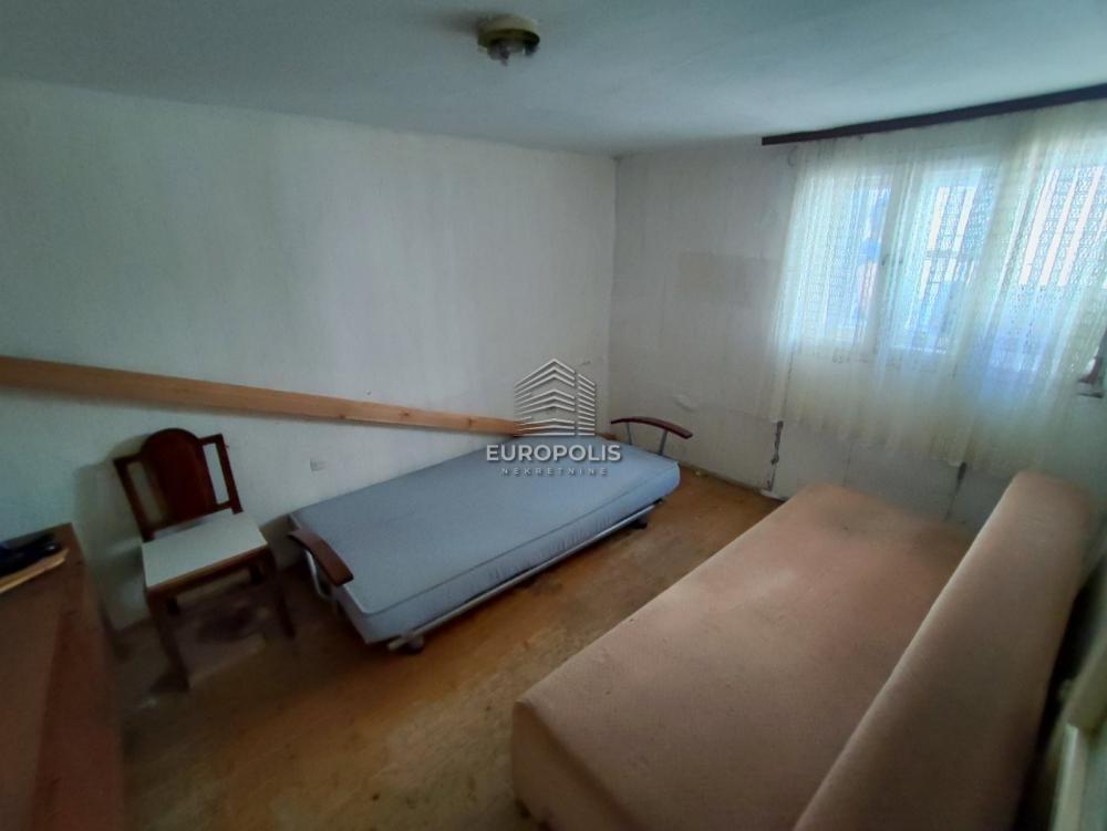 Jednoiposoban dvorišni stan ID#9828
72.000 €