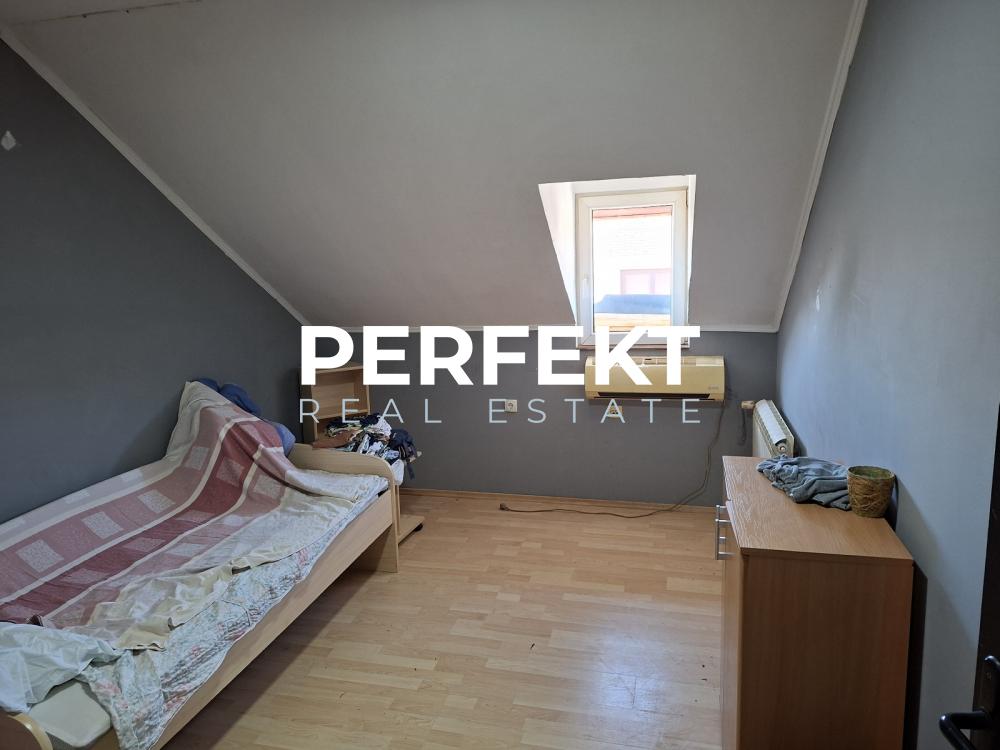 Misa, četverosoban, drugi sprat, 90m2 + tavan
100.000 €