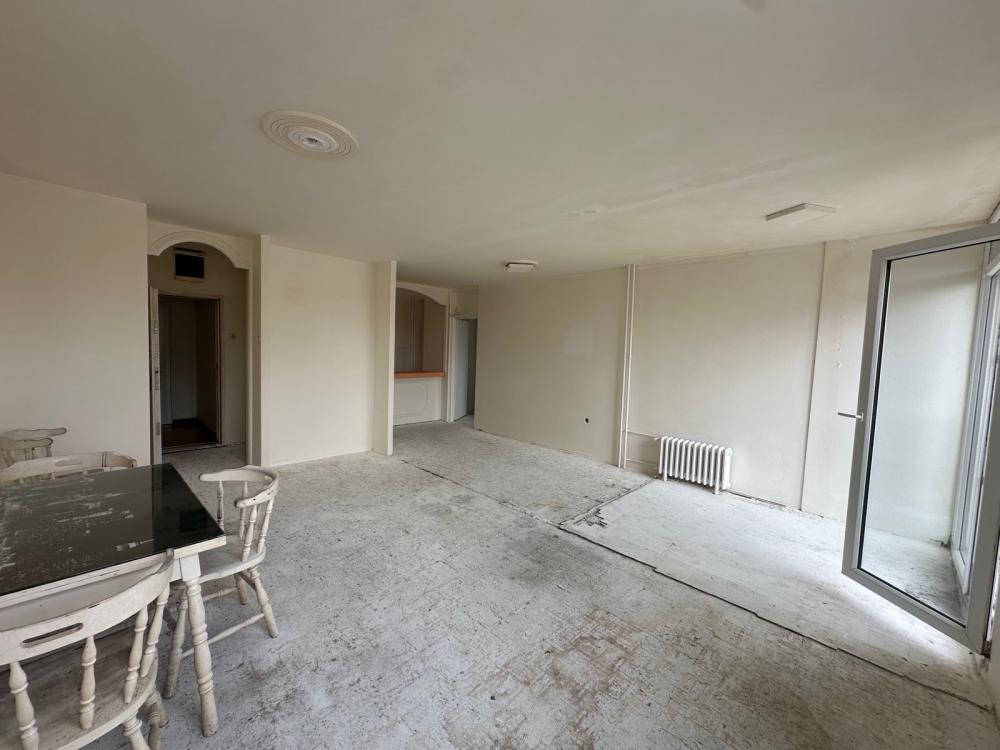 Banjica,Paunova,77m2,odlican 3.0 stan ID#1747
205.000 €