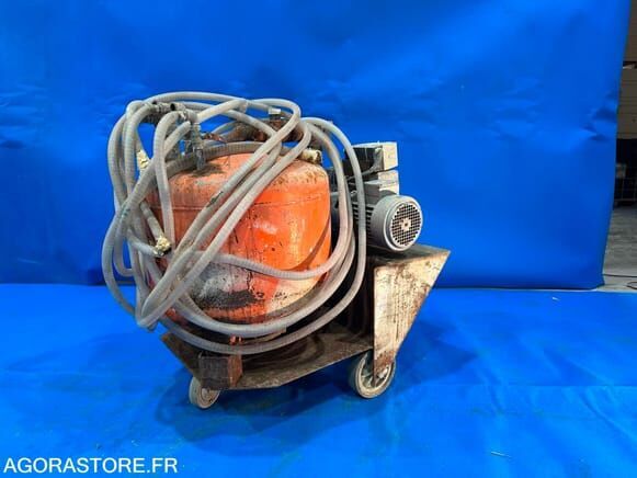 Prodaje se Busch RC 0040 industrijsku pumpu na aukciji
