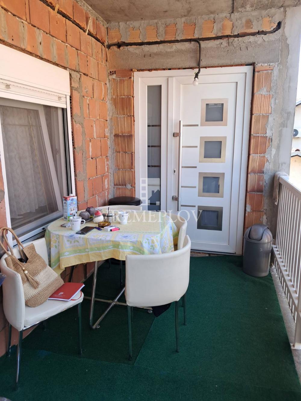 4.0 Stan Borča ID#2504
135.000 €