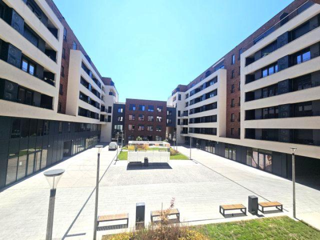 B. Kosa I, LUX 51, lokal 56m2, nov