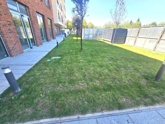 B. Kosa I , LUX 51, lokal 118m2 + 125m2 bašta
