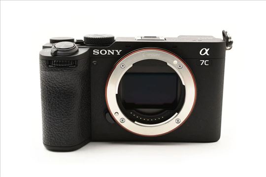 Sony A7c II telo + objektiv (opciono) - 2.5 godine