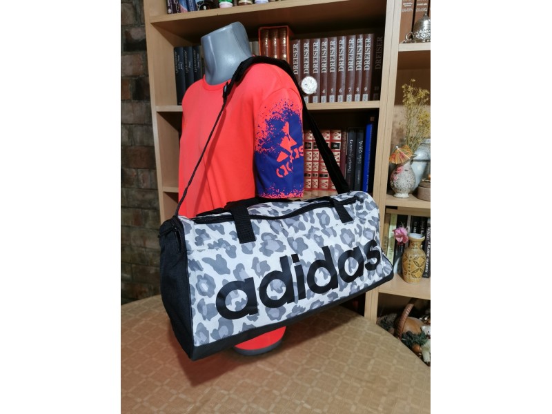 3. adidas INDONESIA KAO NOVA MANJA PUTNA TORBA