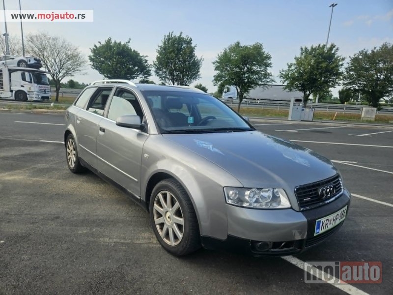 Audi A4 stranac