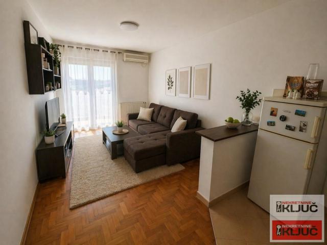 BULEVAR EVROPE, 31m2, Garsonjera, Nameštena