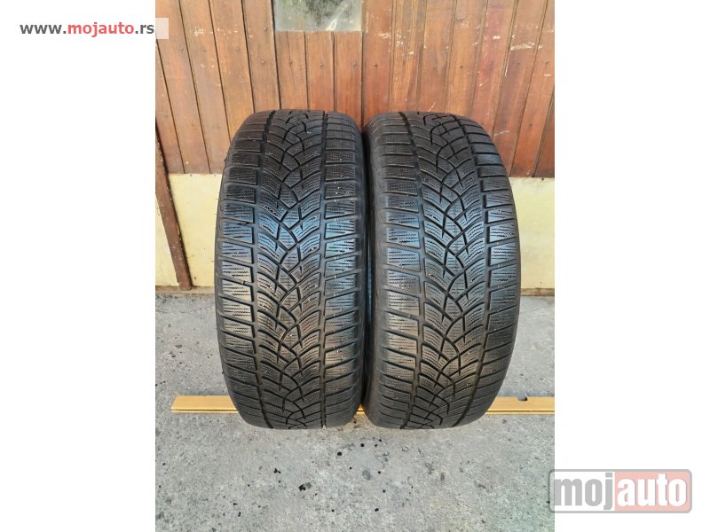 3718. Gume GOODYEAR 17-ice, ZIMSKE 215/55, Šara 7,0 mm