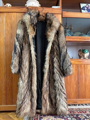 Bunda vintage od prirodnog krzna (rakuno pas)