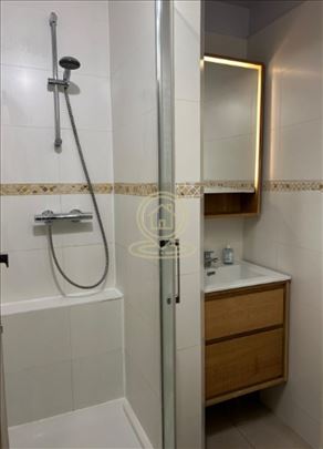 Dvosoban stan 38 m²