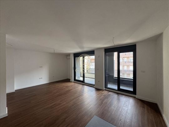 Prodaje se odličan penthaus, Bulevar Evrope, 136m2