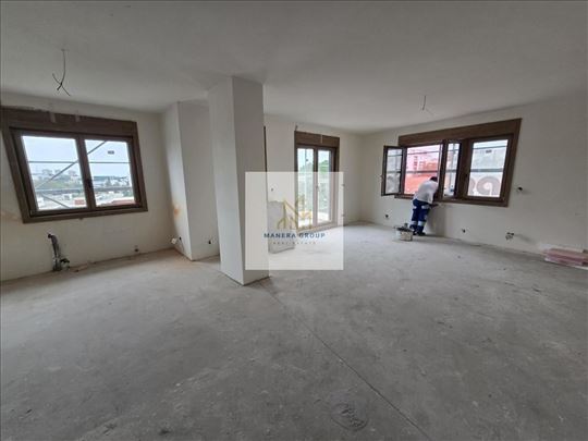Luksuzan stan 140m2 u novogradnji: useljiv za 3 me