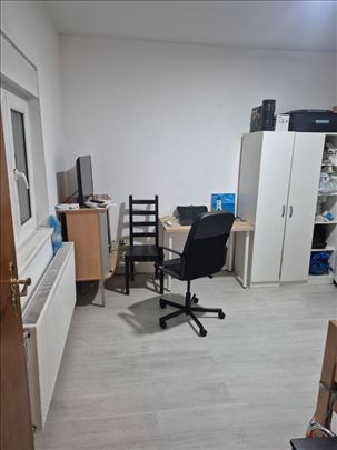 Jednosoban stan u centru Veternika