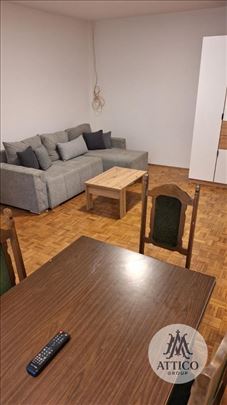 Dvosoban stan na Limanu 4 sa dvorištem od 25m2
