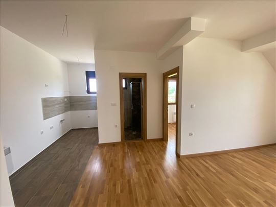 Na prodaju stan na Zlatiboru-blizu Golden panorame