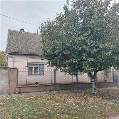 Srbobran, Odlična odmah useljiva kuća sa nameštaje