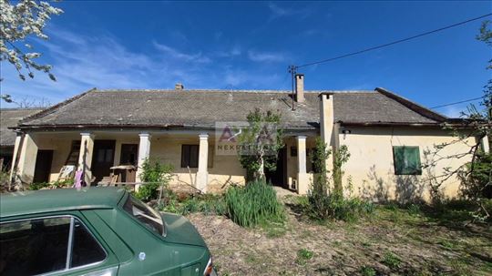 Stanišić – kuća sa velikim placem 1691m², potencij