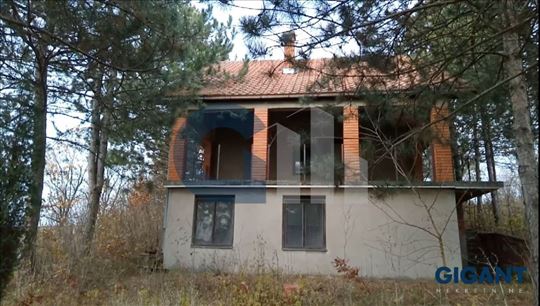 Barajevo, 148m2, spratna, 132 ara