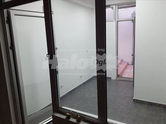Izdavanje lokala 10m2 Brace Jerkovic