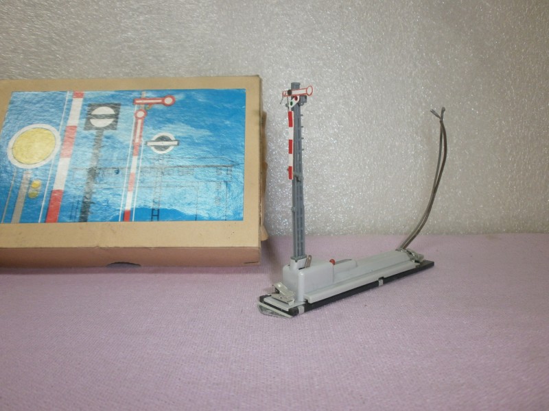Piko 519-081 -žel.glavni likovni signal H0-TT (2)