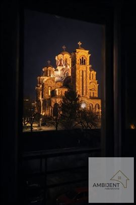 Petosoban stan u blizini Tašmajdana.Luksuzno