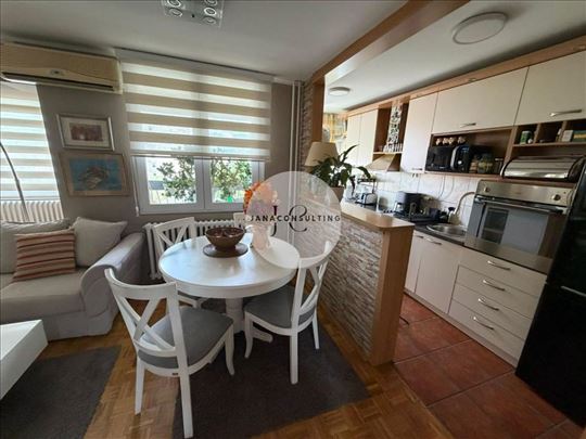 Novi Sad, Centar, Stan, 3.0, 76m2
