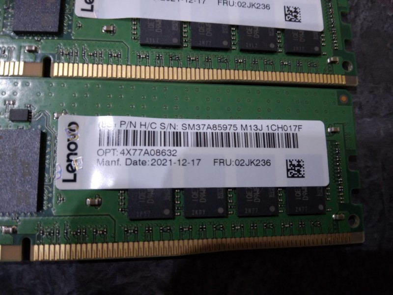 Micron-Crucial 16GB 3.2GHz server DDR4 ECC sa baferima