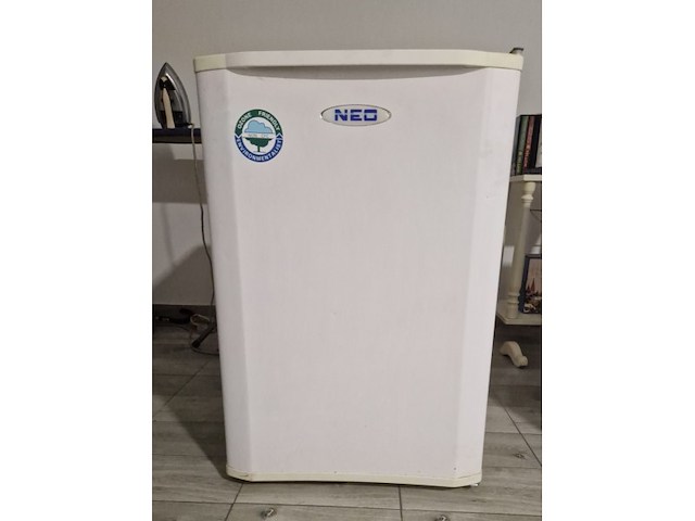 Zamrzivac NEO mali