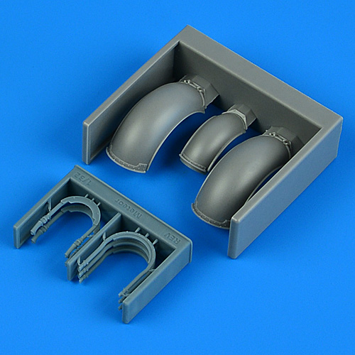 NEW! Quickboost 32367 Gloster Meteor F.8 / FR.9 - Wheel Fenders (for Revell Kits)