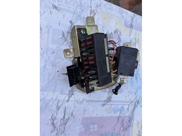Daewoo Nubira 1 1.6 benzin 16v osiguraci
