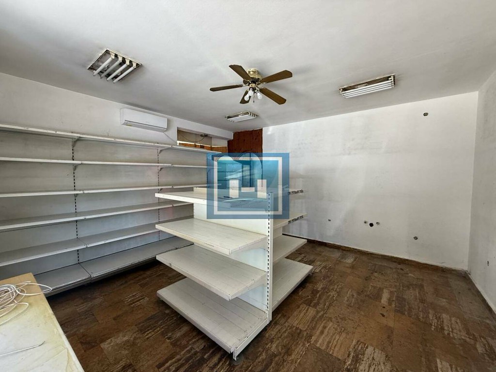 Poslovni prostor / Lokal, Jagodina | Izdavanje · 32m² · 230€