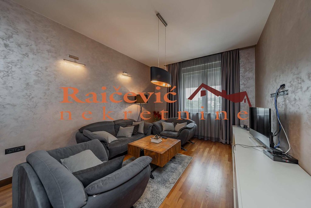 Stan, Beograd - Vracar | Prodaja · 85m² · 275.000€