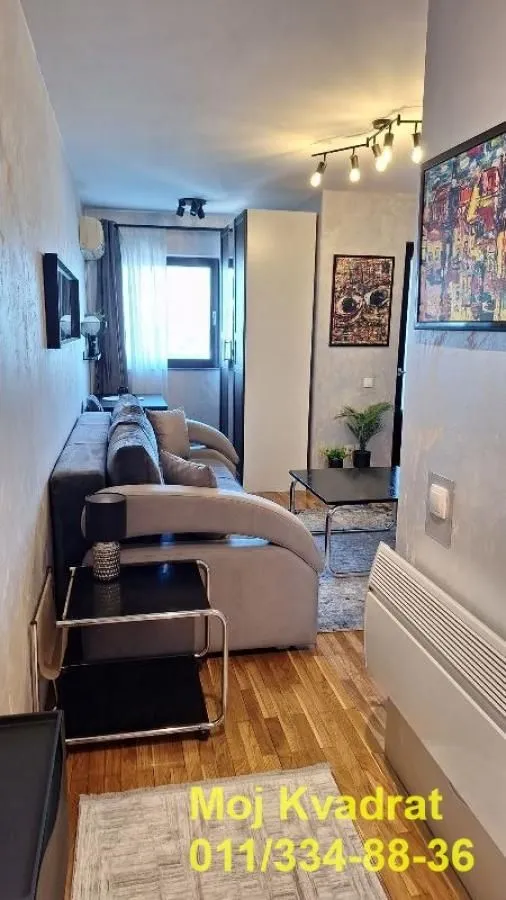 Izdavanje, garsonjera, 25m², Karaburma, Palilula Sve Podlokacije