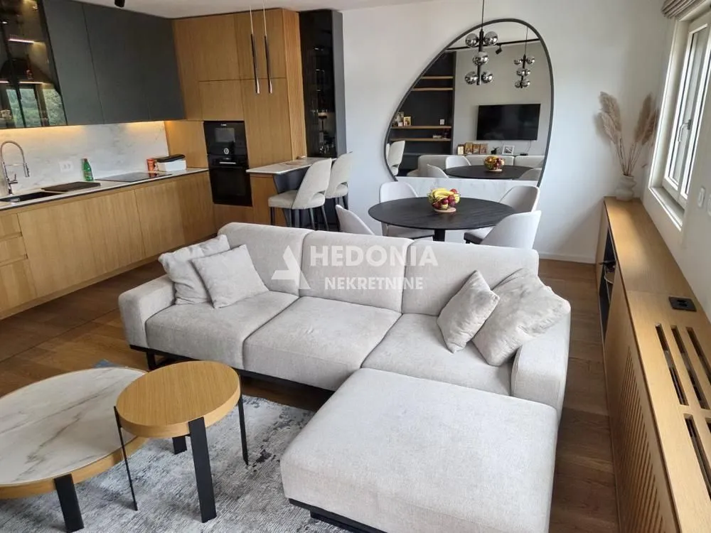 Prodaja, trosoban stan, 90m², Savski Venac, Beograd