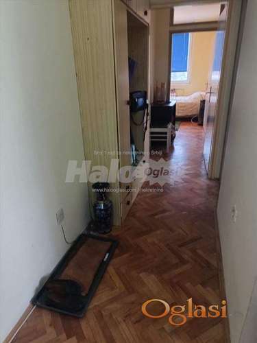 Namešten dvosoban stan 65 m2