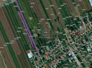Prodaja Građevinsko zemljište - Beograd, Surčin: Bečmen - Dobanovci - Radiofar