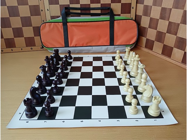 Sahovski Set (Figure Tabla Torba)