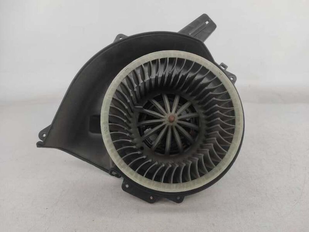 VENTILATOR KABINE ZA VOLKSWAGEN POLO OD 2001. DO 2010. GOD. |