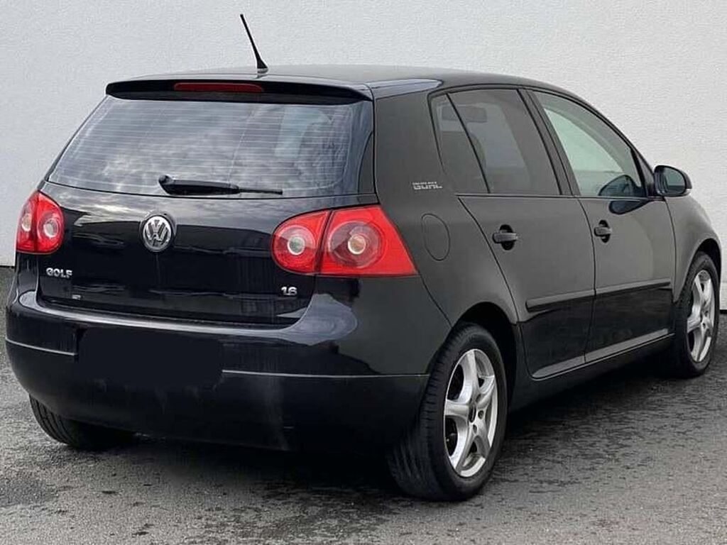 VOLKSWAGEN GOLF 5 1.6I - KOMPLETAN AUTO U DELOVIMA | Kompletan auto