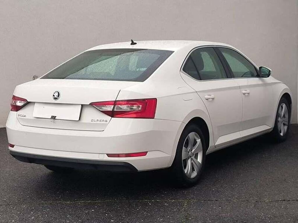 ŠKODA SUPERB III - KOMPLETAN AUTO U DELOVIMA | Kompletan auto u