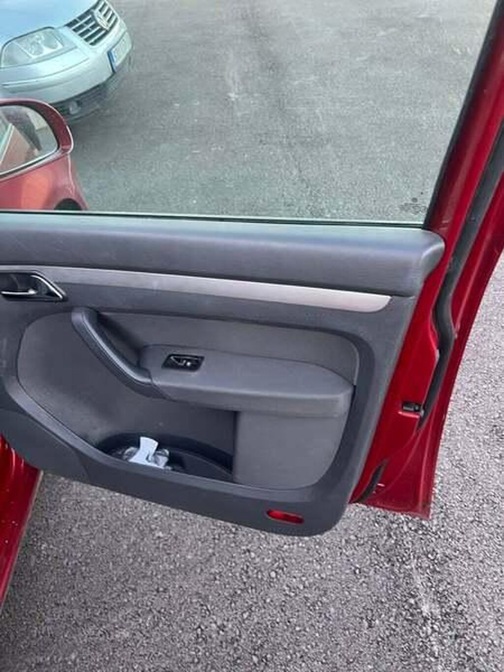 RETROVIZORI ZA VOLKSWAGEN TOURAN OD 2003. DO 2010. GOD. |