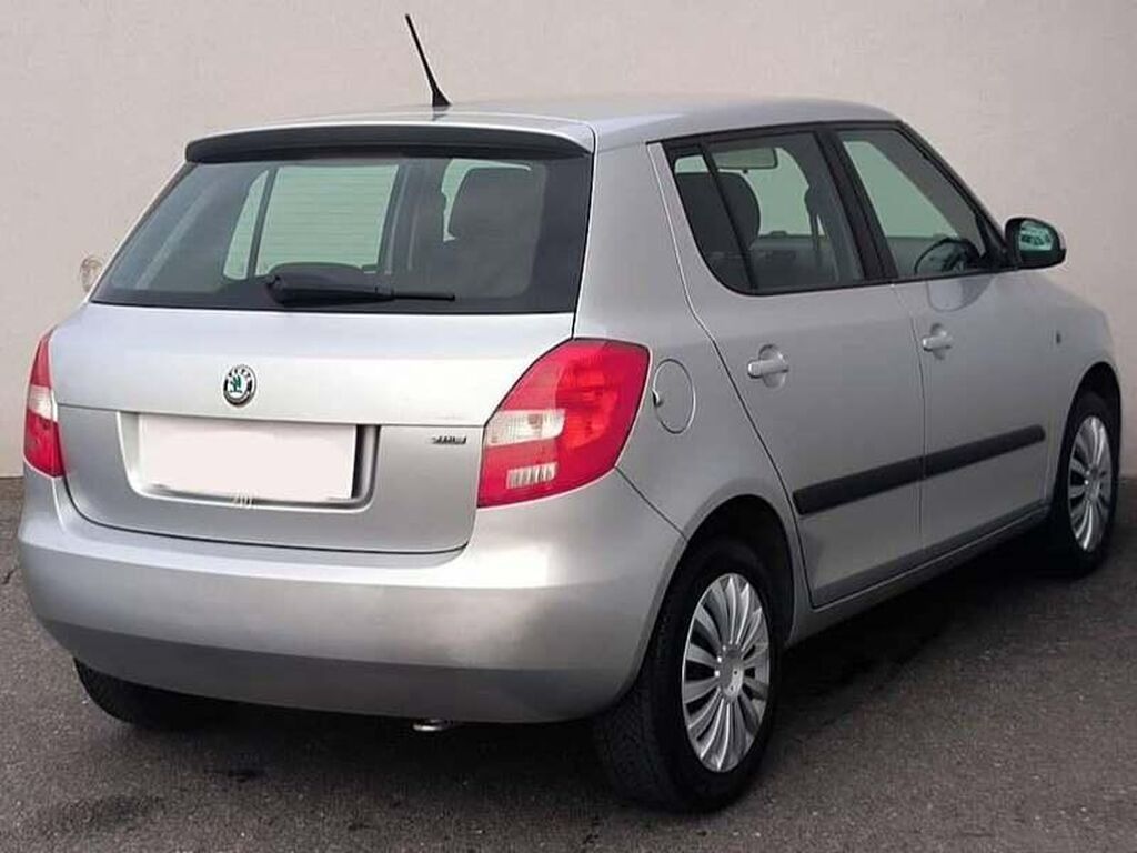 ŠKODA FABIA II 1.6TDI - KOMPLETAN AUTO U DELOVIMA | Kompletan auto